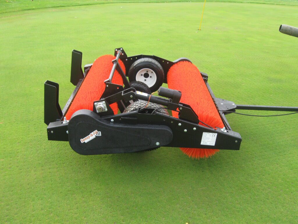 Sweep-N-Fill Turf Brush - Par West Turf