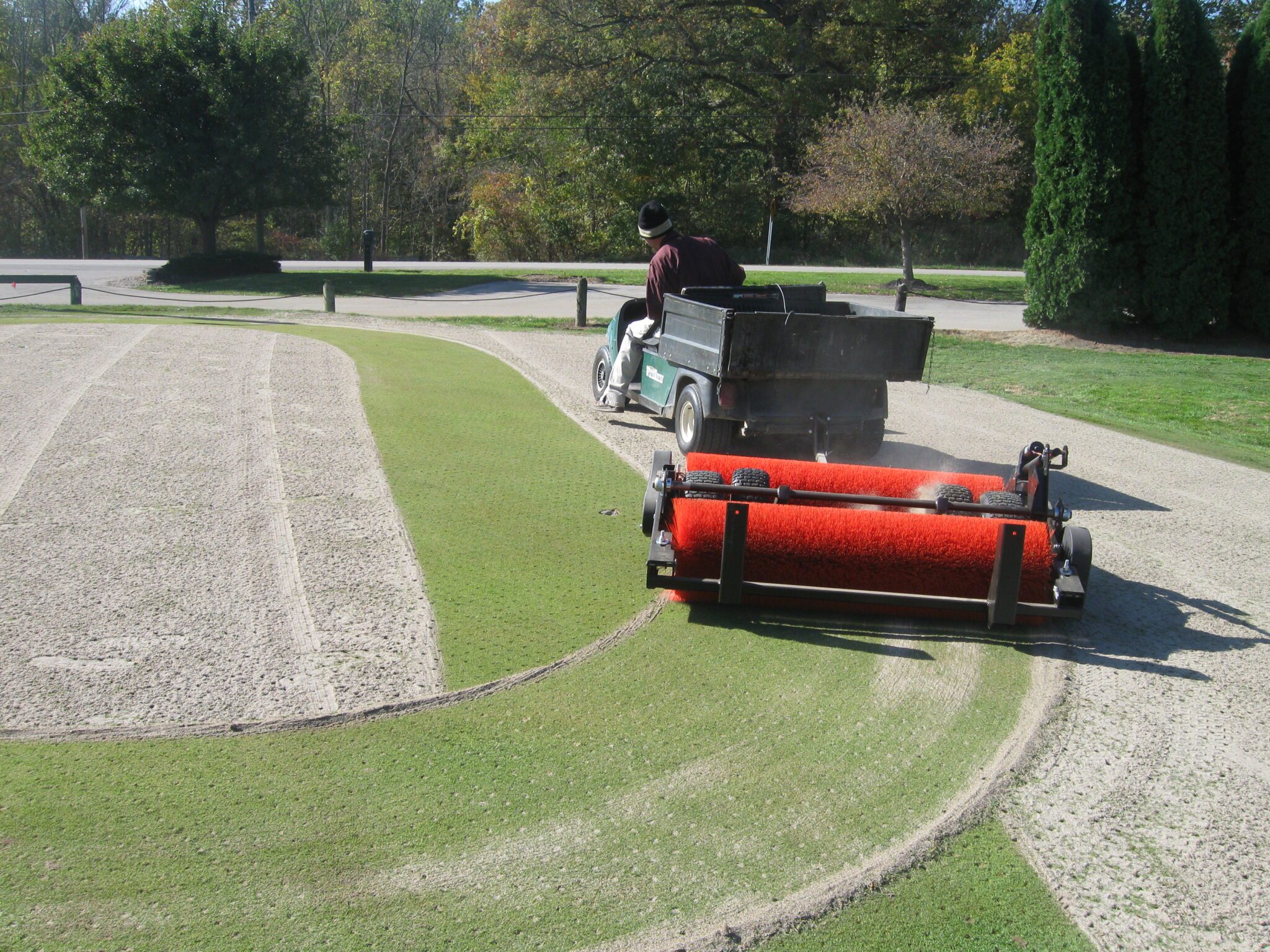 Sweep-N-Fill Turf Brush - Par West Turf