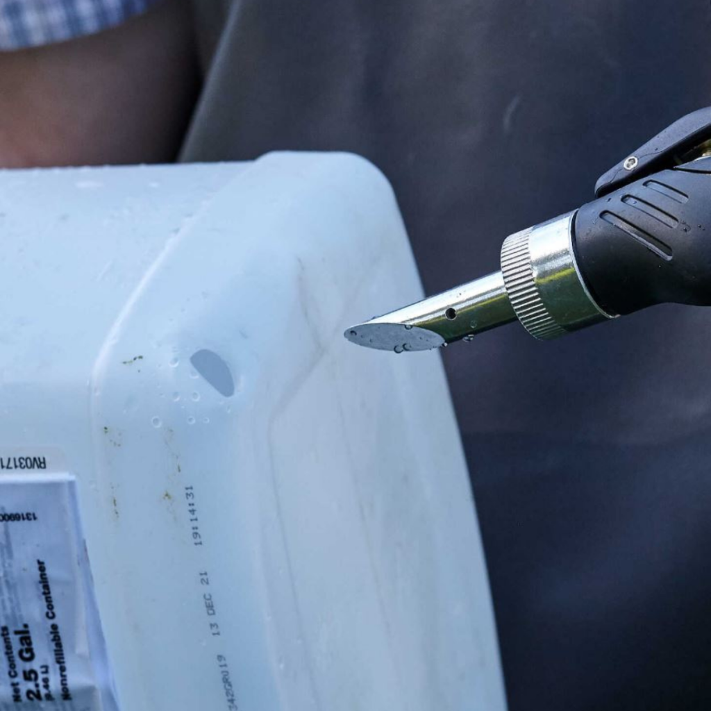 AccuTech Jet Rinse Nozzle - Par West Turf