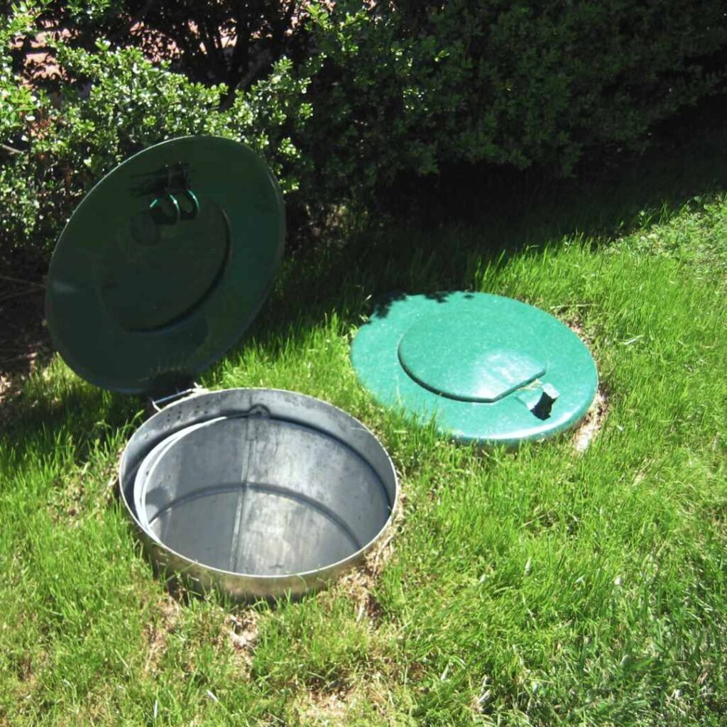 In-Ground Trash Can - Par West Turf